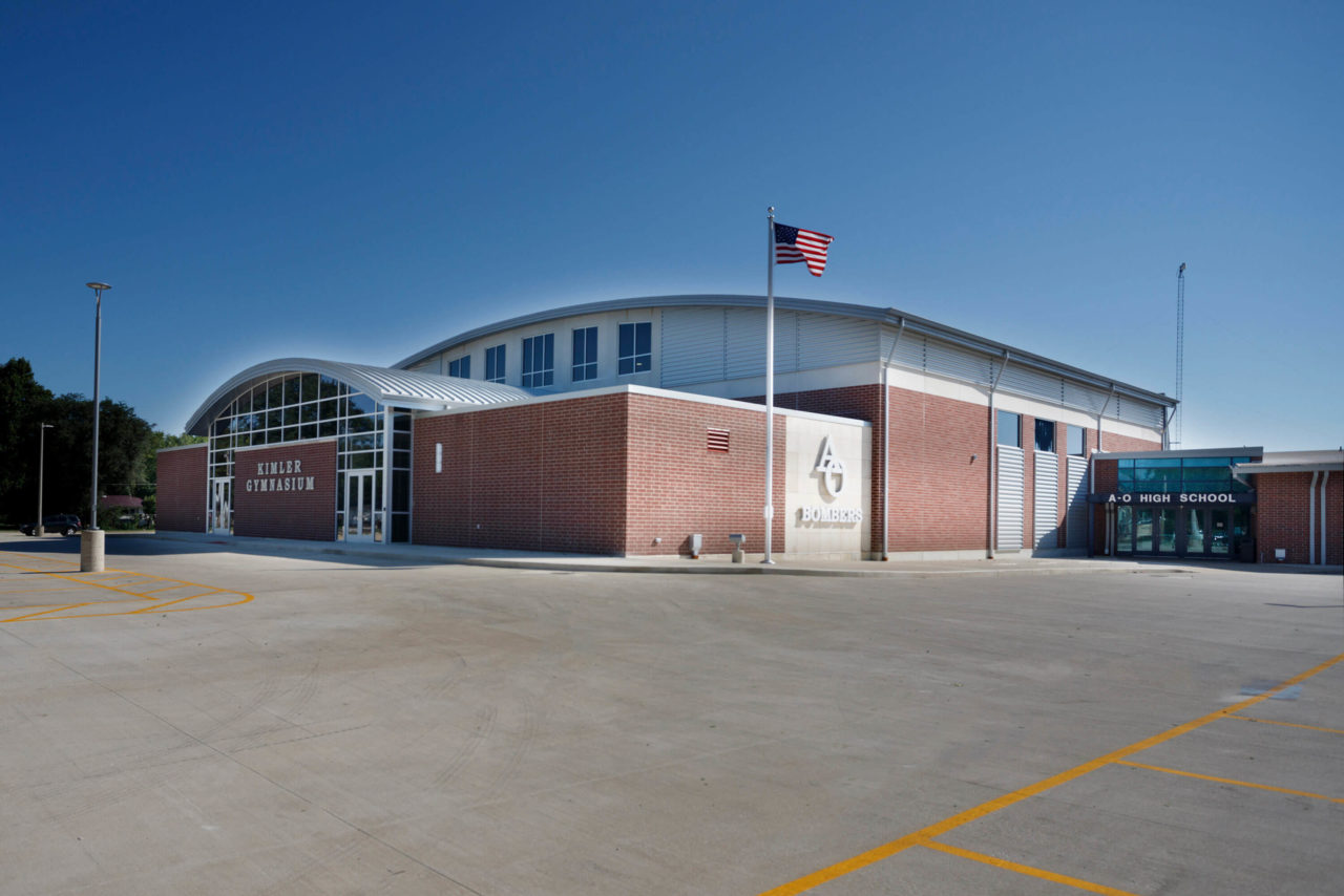 Argenta-Oreana High School Gymnasium | Petry Kuhne